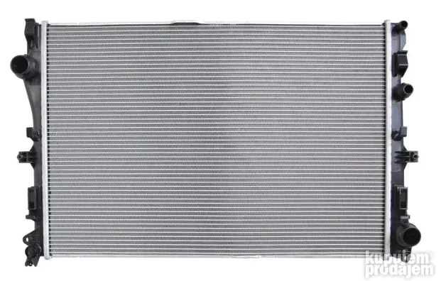 MERCEDES E Klasa W213 Hladnjak vode motora 16-20 - KupujemProdajem