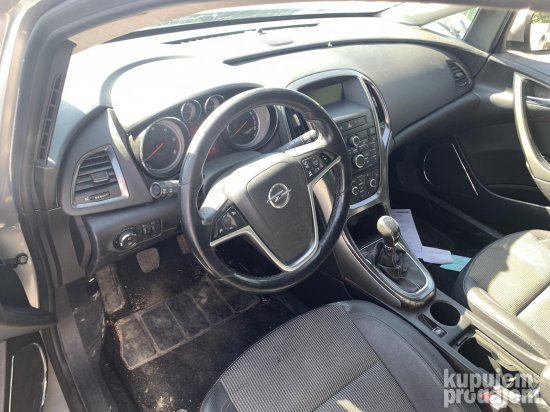 Tabla sa Airbagom OPEL ASTRA J 09-15 - KupujemProdajem