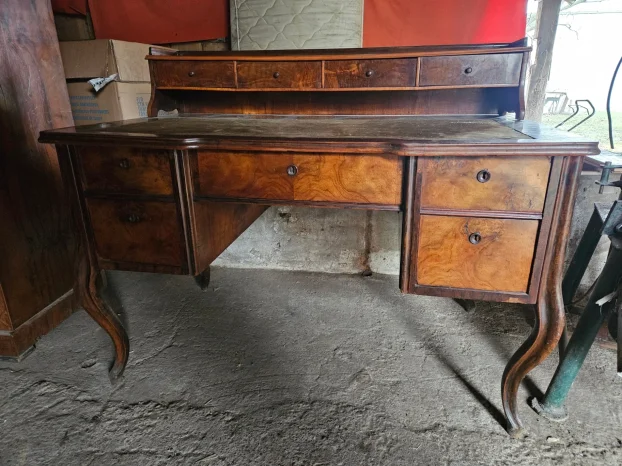 Pisaci Sto NEOBAROK 1860 godina - KupujemProdajem