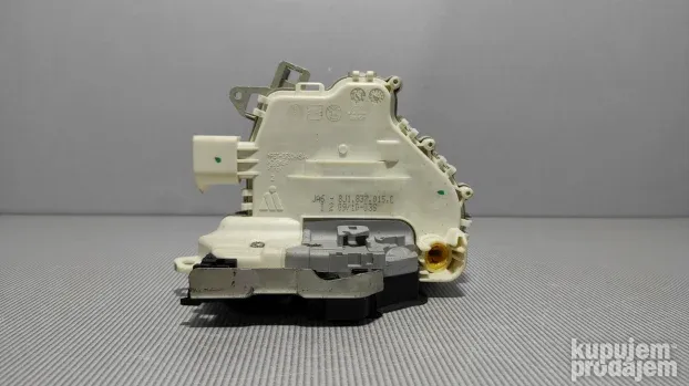 557719 Brava Vrata Audi A4 B8 > 12-15 8J1837015C - KupujemProdajem