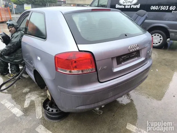 Radio (CD player,multimedia) Audi A3 8p 2003-2012 - KupujemProdajem