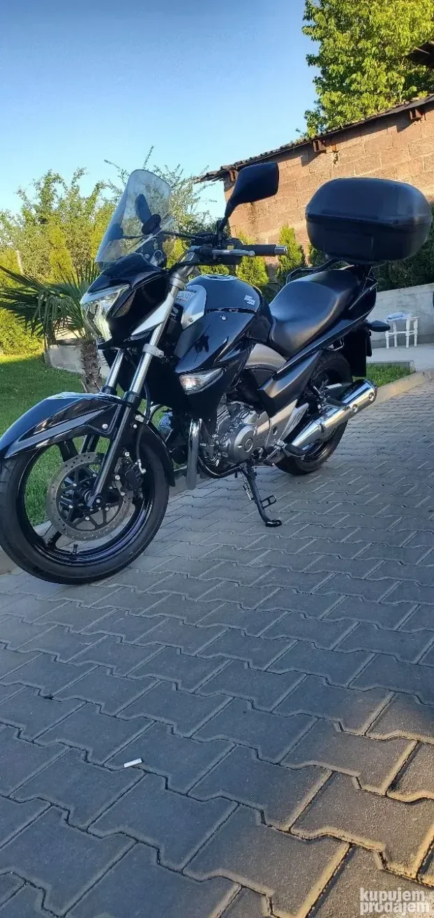 Suzuki GW250 Inazuma A2 kategorija - KupujemProdajem