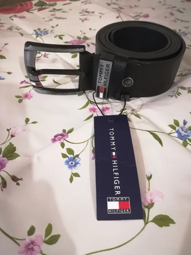 Novi muski kozni markirani kais Tommy Hilfiger Crna koza - KupujemProdajem