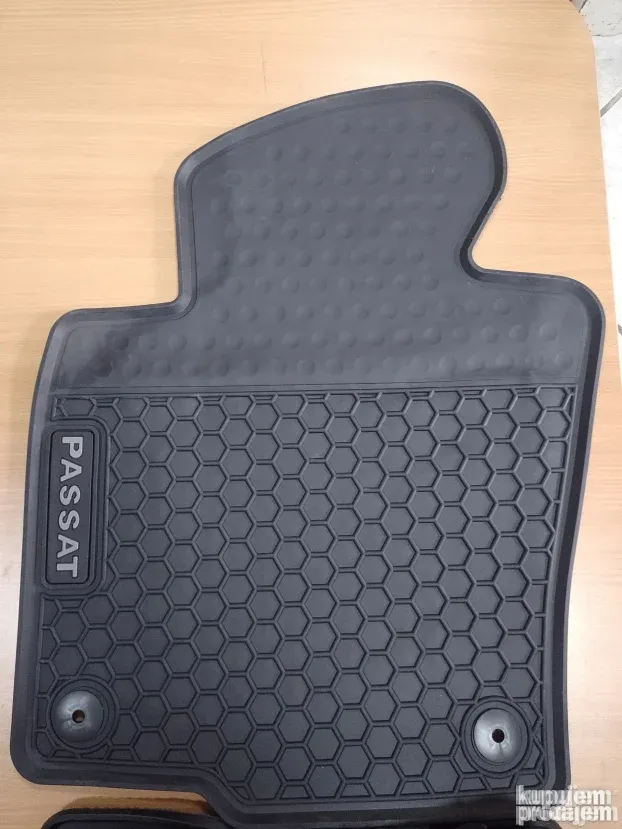 Patosnice PAssat CC sa znakom Gumene Patosnice PAssat CC - KupujemProdajem