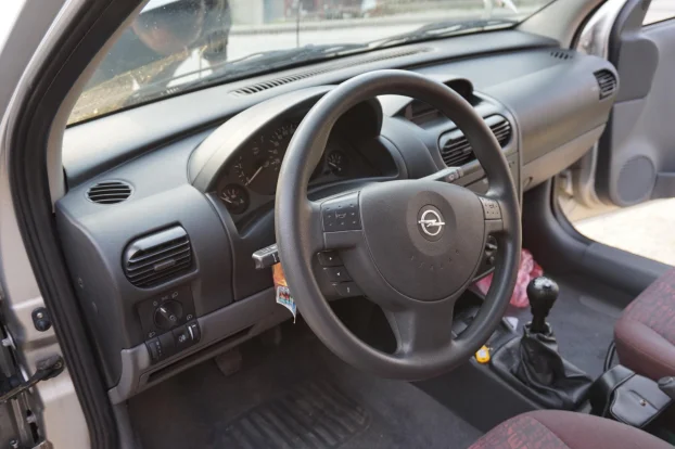 Opel Corsa Tempomat