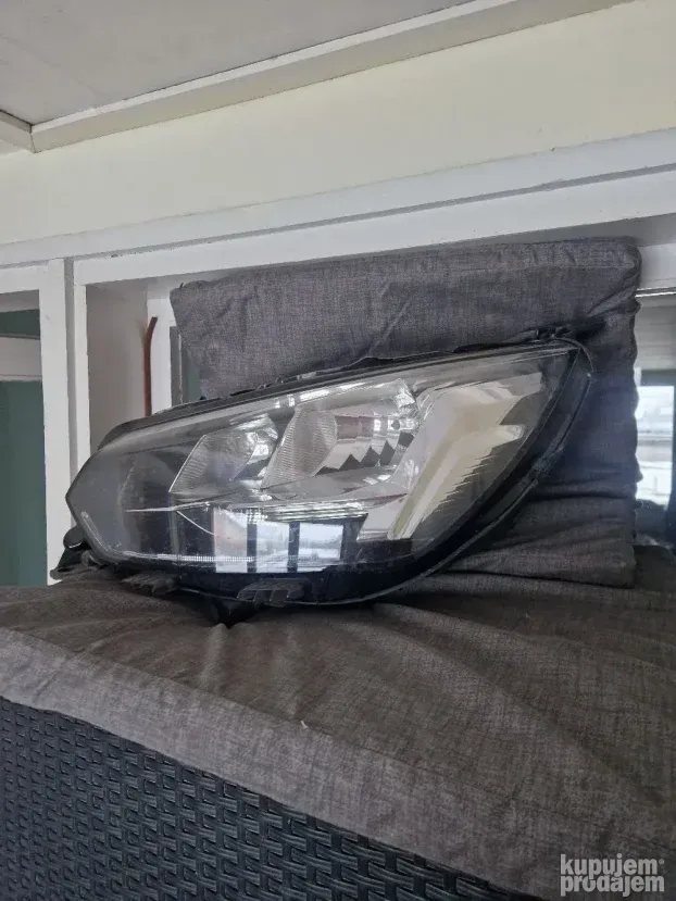 Levi far Peugeot 208 od 2019 - KupujemProdajem