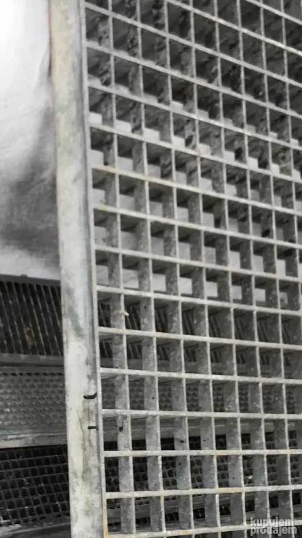 Metalne resetke podez gazista - KupujemProdajem