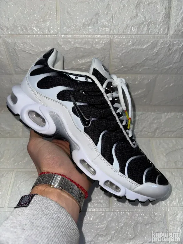 NIKE AIR MAX PLUS TN, White Black GS; Nove Patike TN Bele - KupujemProdajem