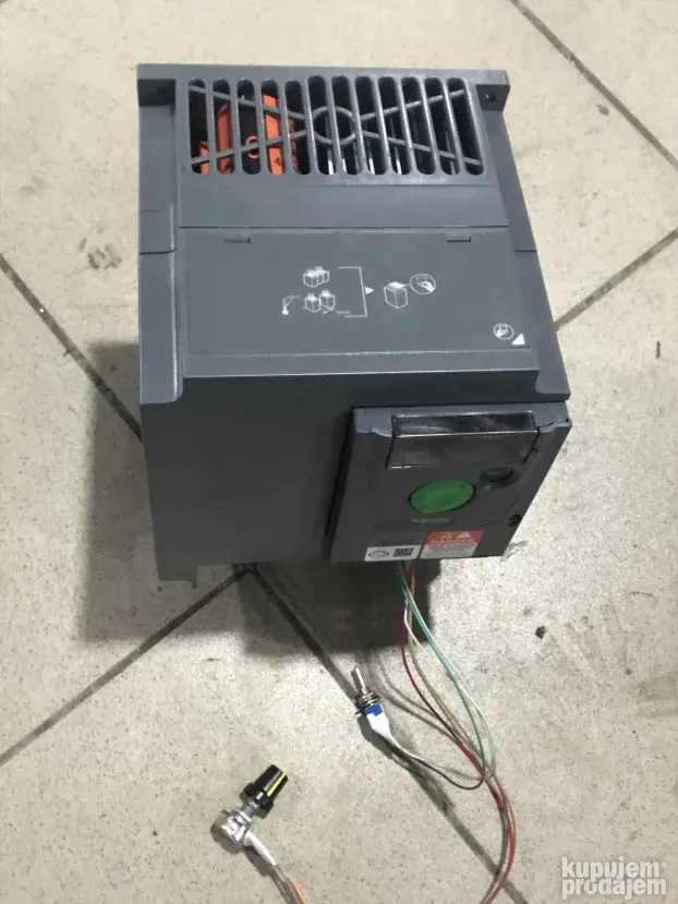 Frekventni regulator 7,5kW Schneider ATV310 - KupujemProdajem