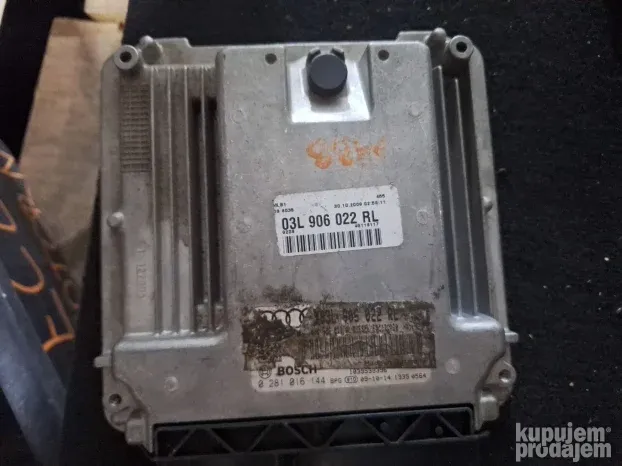 ECU motorni racunar. A4. 03l906022rl - KupujemProdajem
