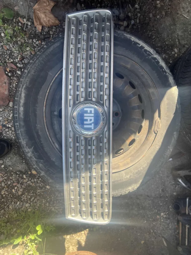 Fiat Punto 3 - Maska haube - Zastava 10 - KupujemProdajem