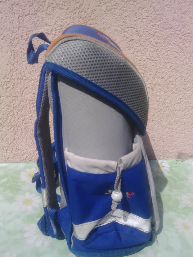 extra anatomska djacka torba - KupujemProdajem