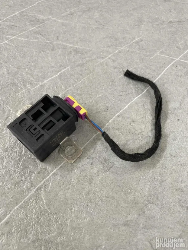 Audi Q7 4M prekidac plus klemne 4F0915519 - KupujemProdajem