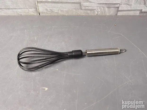 Ernesto mutilica za slag - KupujemProdajem