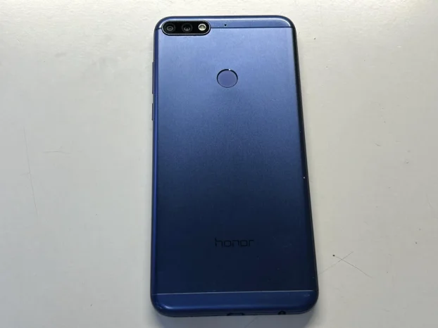 Honor 7C 3/32gb DUAL SIM - KupujemProdajem