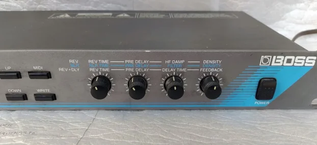 Boss RV-70 Digital Stereo Reverb Vintage Rack Made in Japan ...