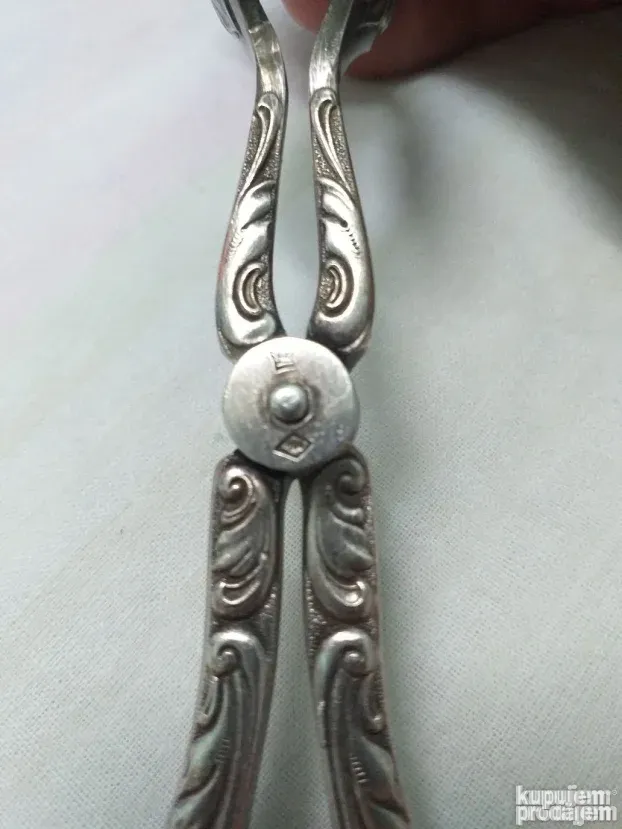 Prelepe kuhinjske hvataljke za hranu - srebro ,iz Nemačke - KupujemProdajem