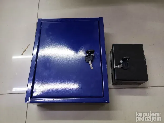Sef za držanje oružja sa kljuca komplet od dva sefa - KupujemProdajem