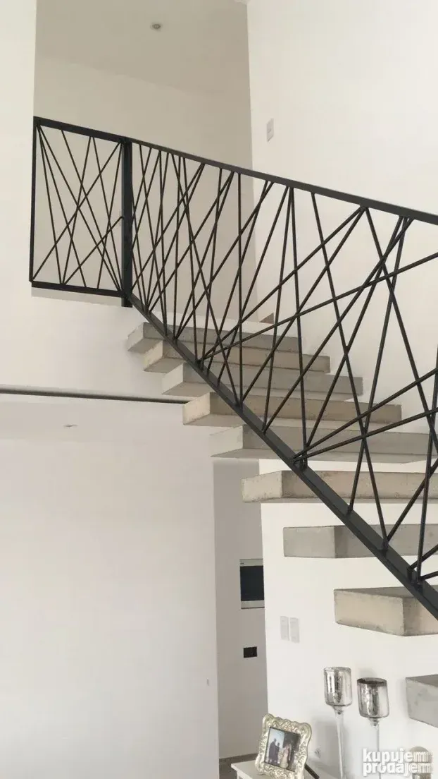 Metalna ograda za stepeniste - KupujemProdajem