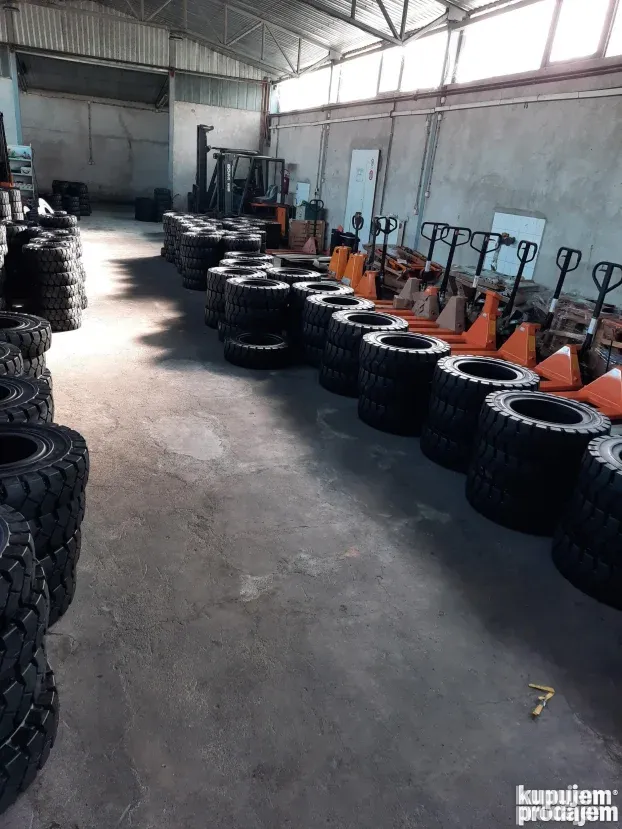 Pune gume za sve vrste viljuskara - KupujemProdajem