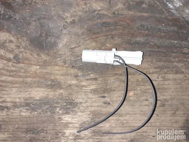 Ford Fiesta 6 fasung sijalice pozicionog svetla - KupujemProdajem