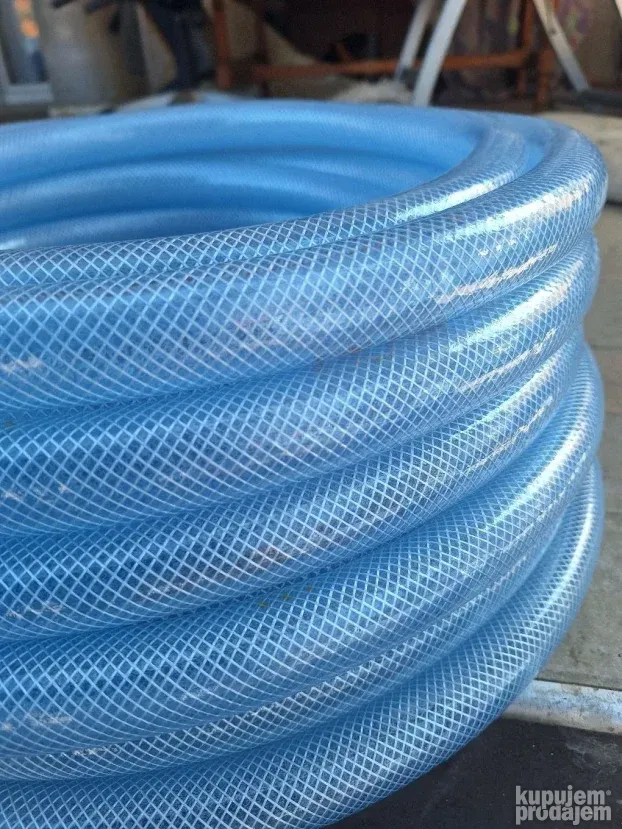 Crevo 1 col Armirano crevo do 10 bari pritiska 20m - KupujemProdajem