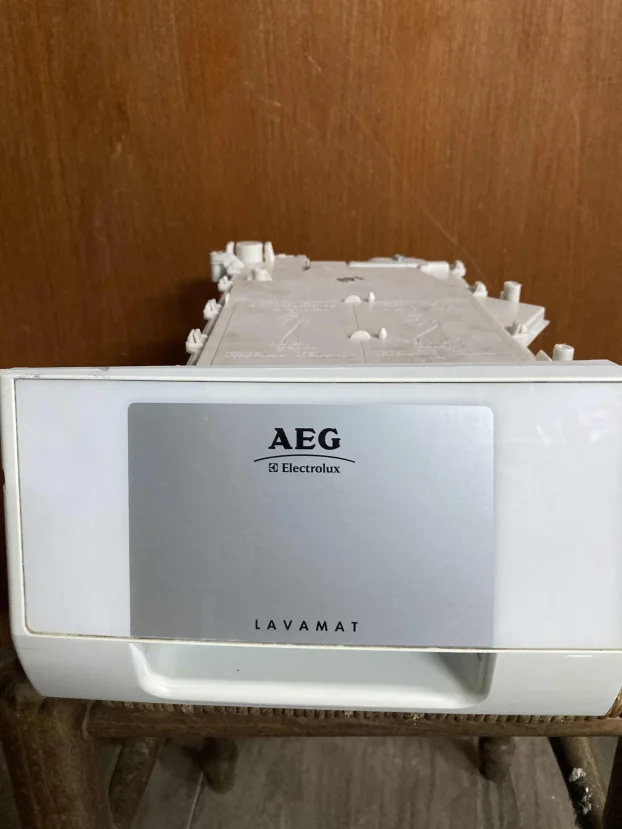 Posuda za prasak za ves masinu AEG Elektrolux - KupujemProdajem