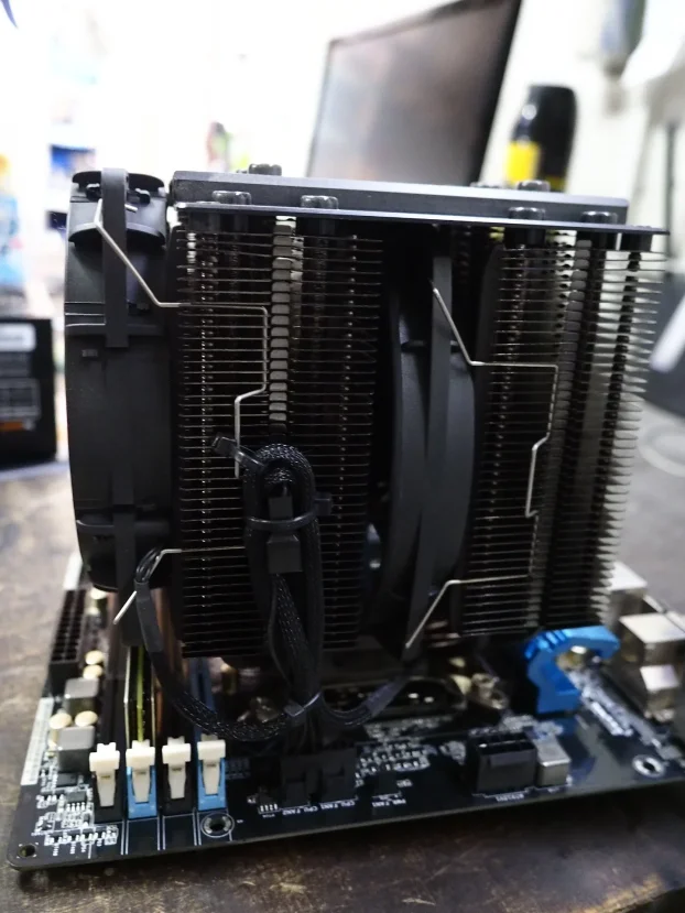 BeQuiet Dark rock Pro vrhunski kuler intel LGA 1151/ 1200 - KupujemProdajem