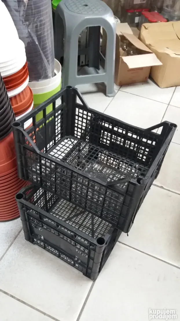 PVC gajbe 1 koriscene - plasticne gajbe + DRVENE gajbe - KupujemProdajem