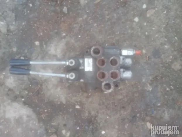 Razvodnik za hidrauliku - KupujemProdajem