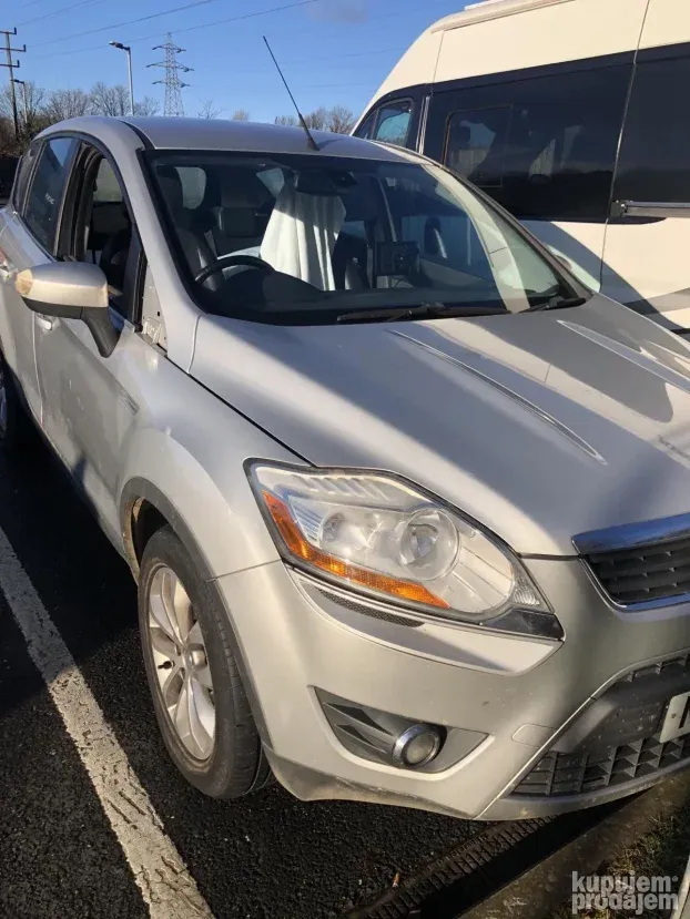 Ford kuga mk1 desni far - KupujemProdajem