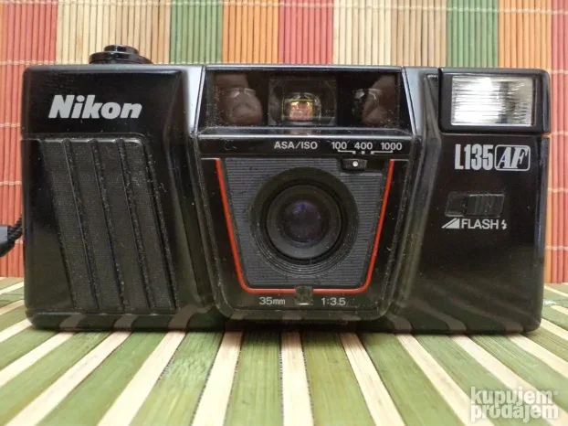 Nikon L135 AF / Lens 3,5/35mm Fully automatic - KupujemProdajem