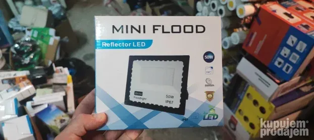 Led reflektor 50W sa metalnim kucistem IP67 Vodootporan Nov - KupujemProdajem