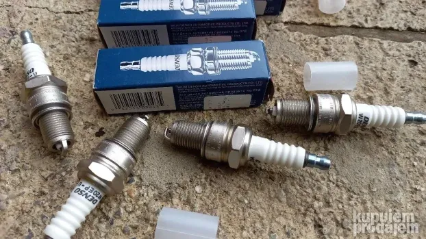 NOVO svecice duzi navoj zastava 750 sc 850 fica set - KupujemProdajem