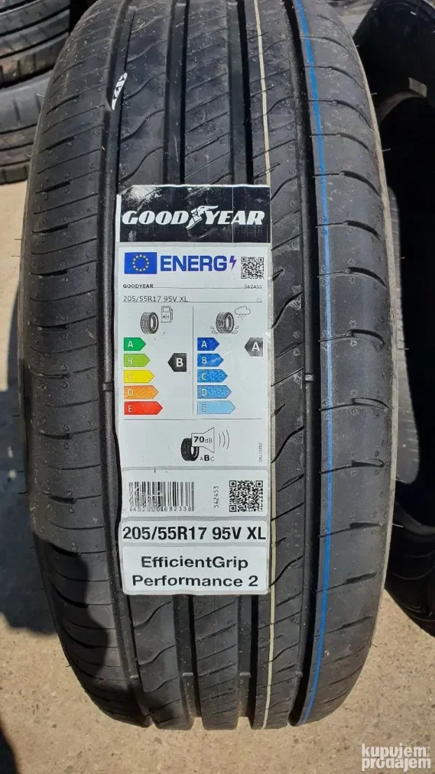 Gume Goodyear Efficient Grip Performance2 205 55 r17 - KupujemProdajem