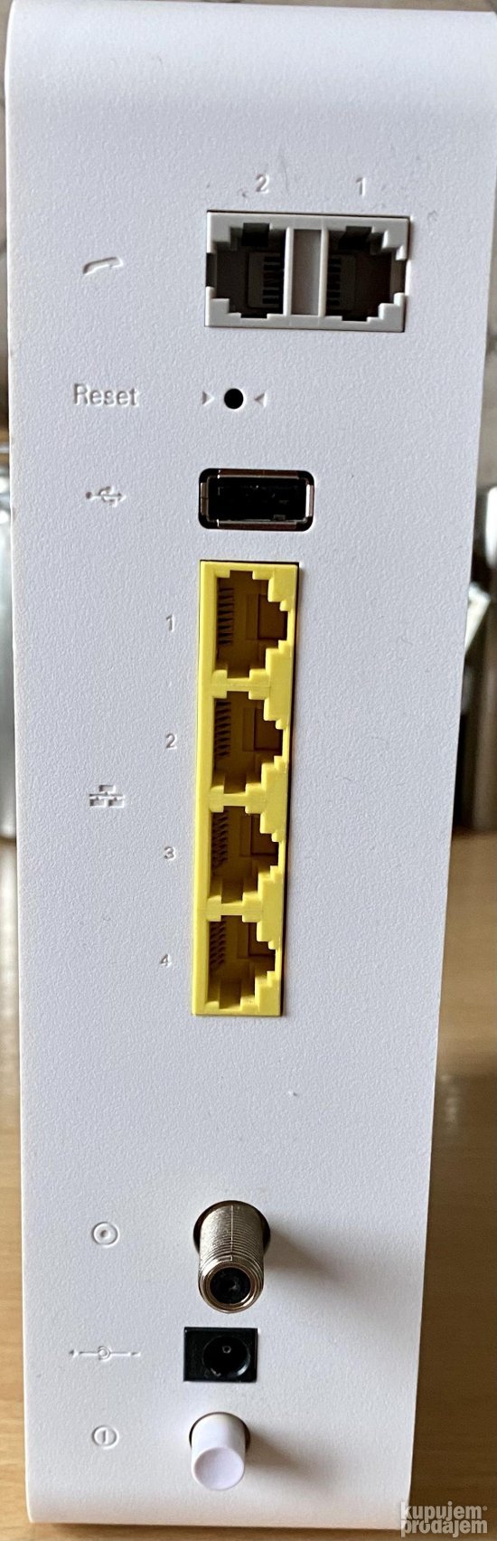 Technicolor CGA2121 DOCSIS 3.0 24x8 Docsis 3.0 Gateway - KupujemProdajem
