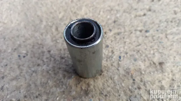 NOVO čaura silen blok gibnja zastava 750 za ficu - KupujemProdajem