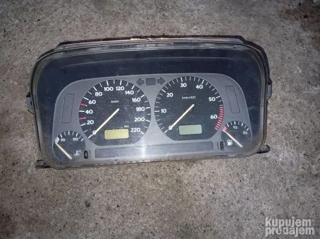 Km sat instrument tabla Volkswagen Golf 3 - KupujemProdajem