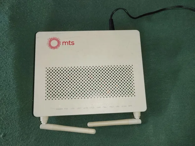 HUAWEI EchoLife HG8245H GPON Opticki ruter - KupujemProdajem