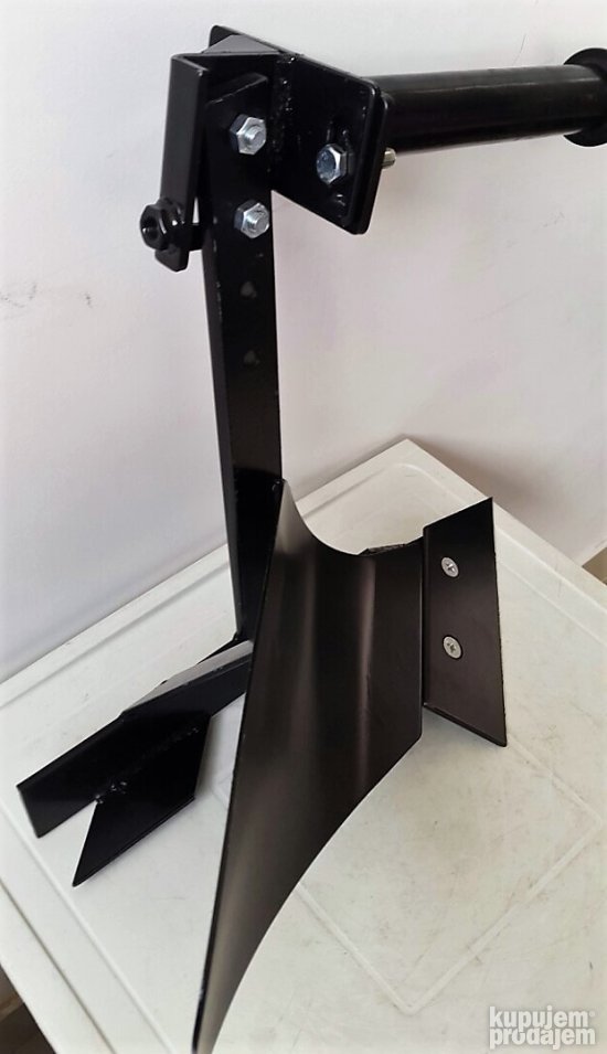 Plug za kultivator (frezu) - NOVO - - KupujemProdajem