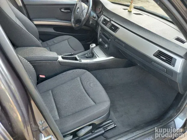 Bmw e90 Enterijer sedista tepaciri nebo - KupujemProdajem