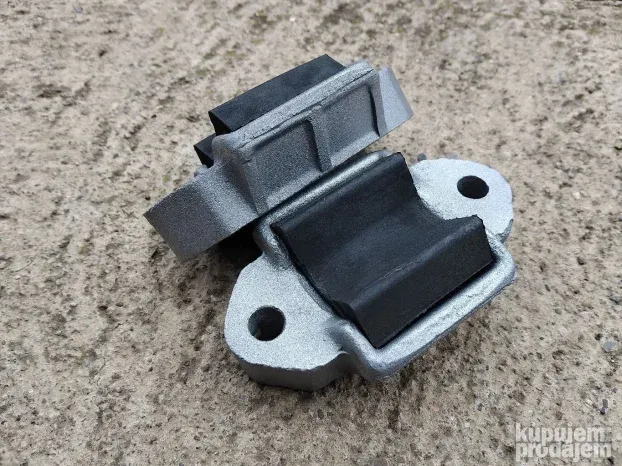 Nosaci gibnja gornji zastava 750 fica nove gume - KupujemProdajem