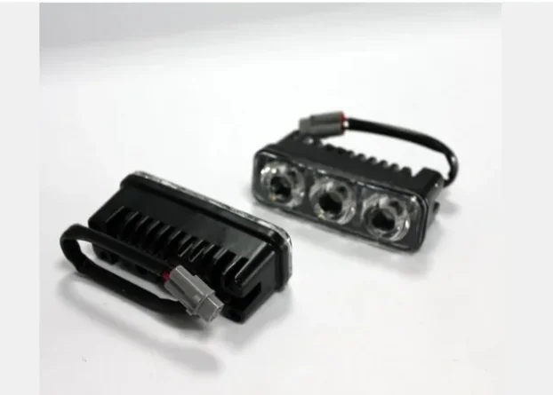 LED dnevno svetlo 3 diode metalno kućište 12V KOD 2475 - KupujemProdajem