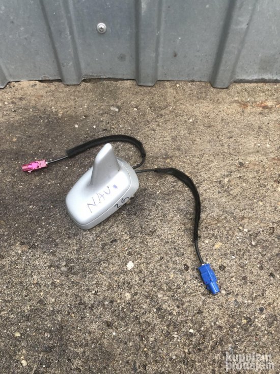 Audi A4 karavan antena 8K9 035 503 E - KupujemProdajem