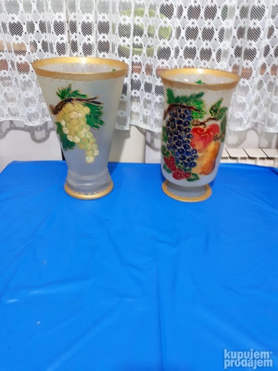 Dve vaze rucno slikane i ukrasni tanjir - KupujemProdajem