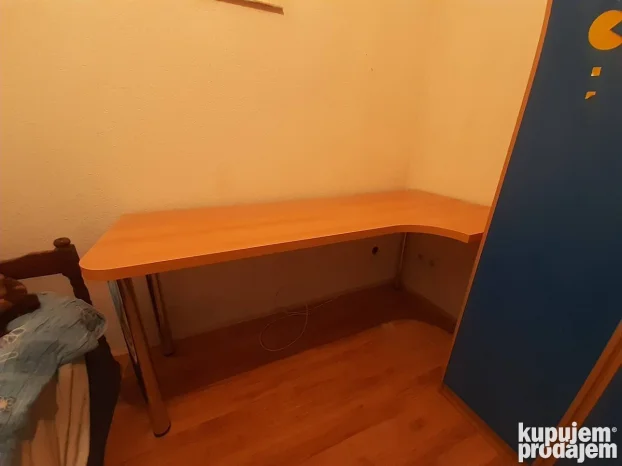Ugaoni radni sto - KupujemProdajem