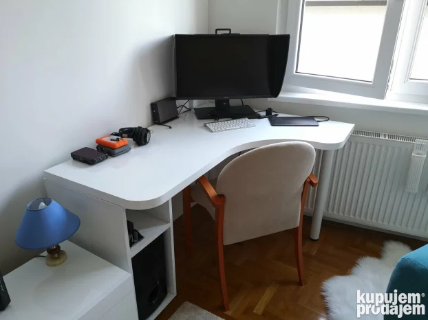 Ugaoni radni sto - KupujemProdajem