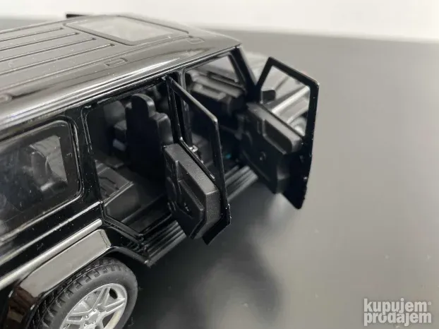 Mercedes G klasa repika igracka za decake metalni autic 1:36 ...
