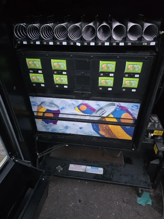 Vending aparat za pice, gricke, snack - KupujemProdajem