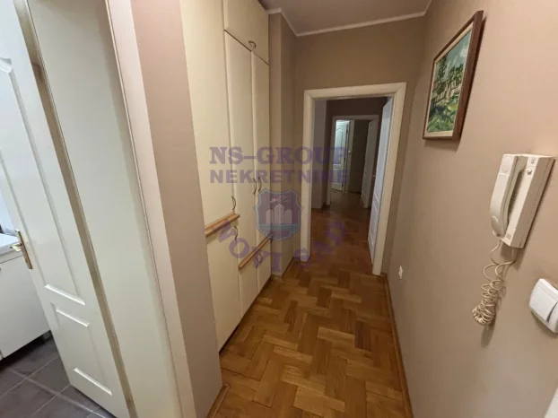 Grbavica, Novi Sad - KupujemProdajem